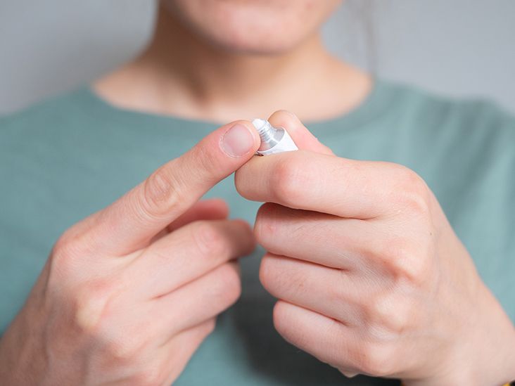 How to Get Rid of A Cold Sore Fast and What to Avoid