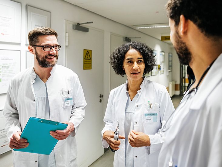 29 Types Of Medical Doctors: Who Should You See?
