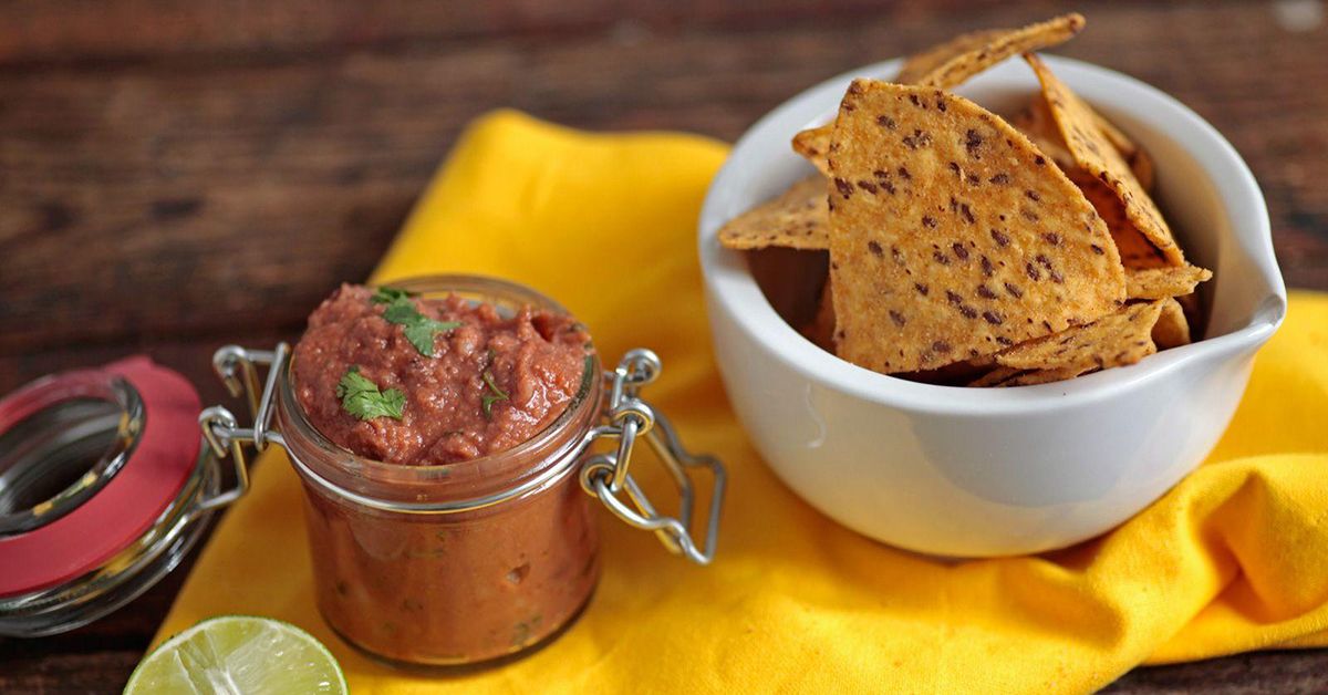 Multigrain Chips with Chipotle Bean Dip