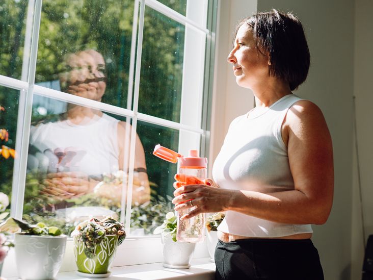 Does Dehydration Cause Fatigue? Signs, Symptoms, and What to Do