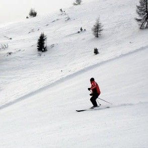 Practice These Smart Skiing Tips Before Hitting the Slopes