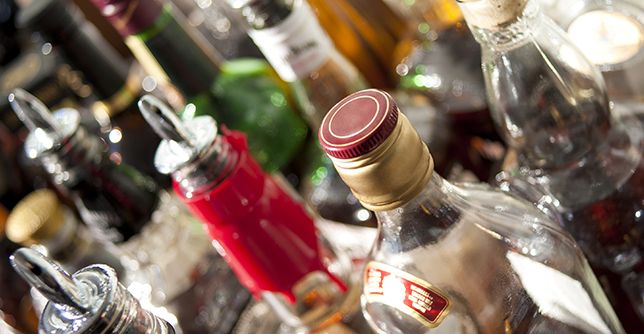 The Ultimate Guide to Boozing Less in 2014