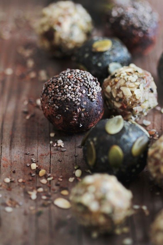 33 Energy Balls Recipes That Make Delicious Grab-and-Go Snacks