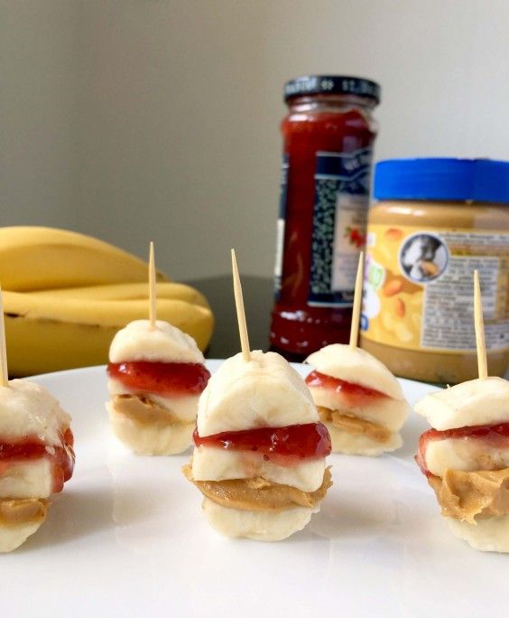 9 Foods to Help Beat Jet Lag