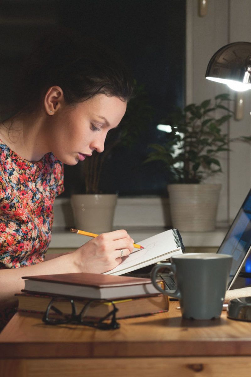 This Is What an All-Nighter Does to Your Body