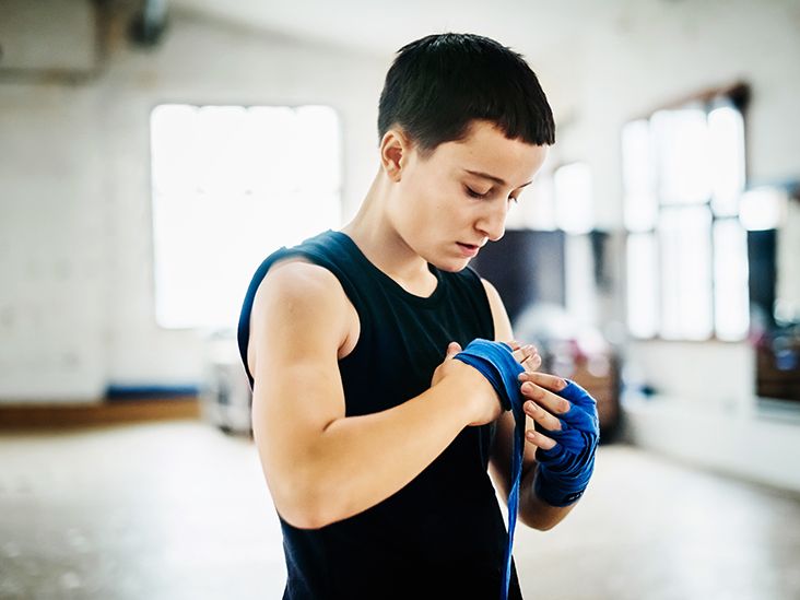 How to Box: 6 Basic Moves for Beginners to Master Boxing