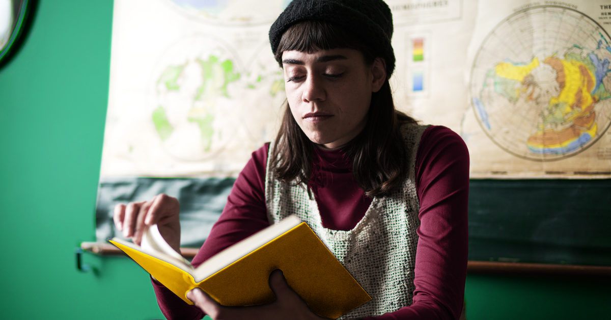 12 Best Travel Memoirs to Read