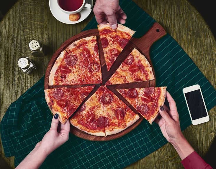 Overeating Effects: 6 Health Impacts and How to Stop