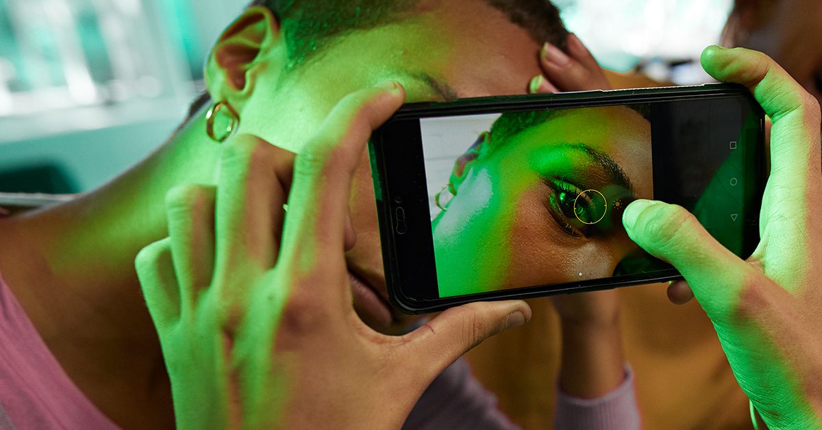 What Does Eye Strain Feel Like? Symptoms and Relief Tips