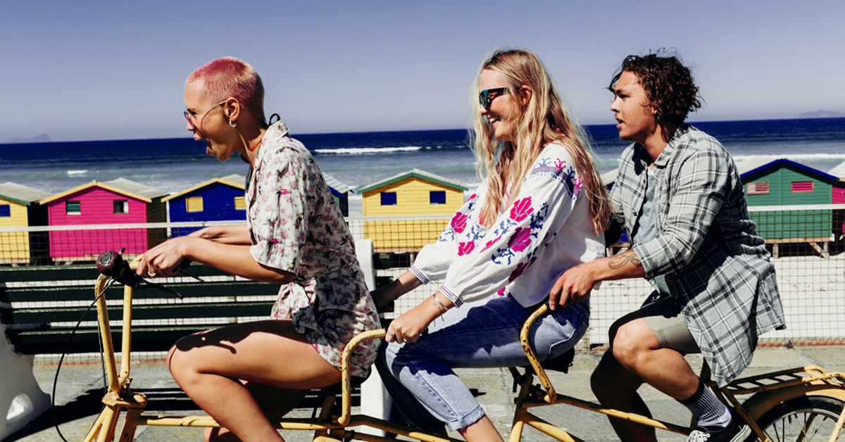 Throuple Meaning: Navigating Three-Person Relationships