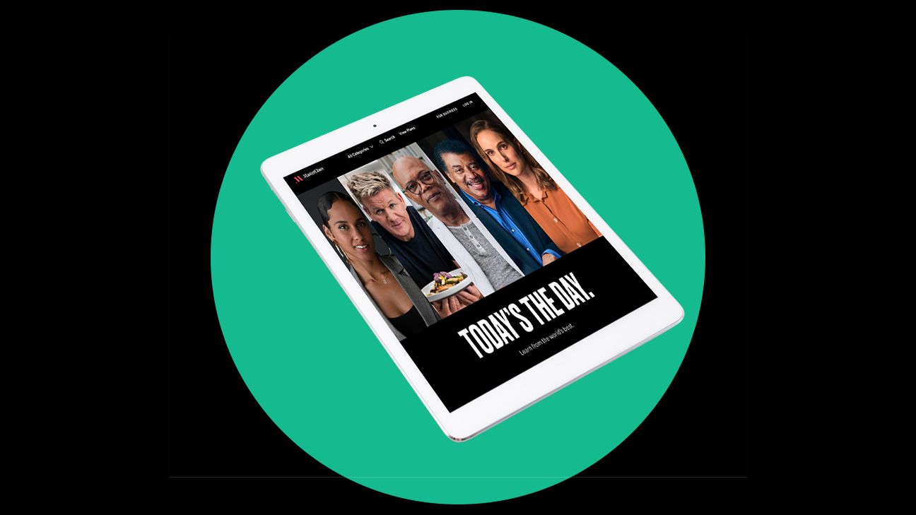 The 16 Best Gifts for People with Birthdays Near Christmas