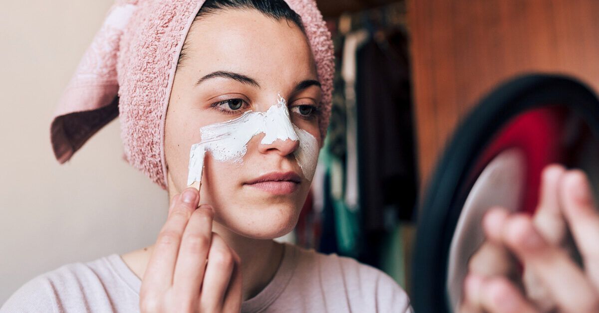 Postpartum Acne: Causes, Treatments, and Home Remedies