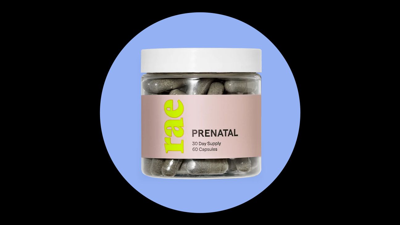 Top 9 Best Postnatal Vitamins for New Moms in 2022