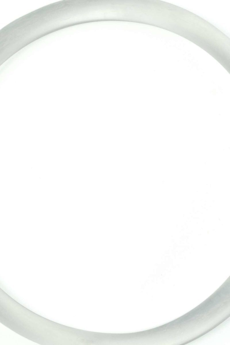 NuvaRing: Uses, advantages, and risks