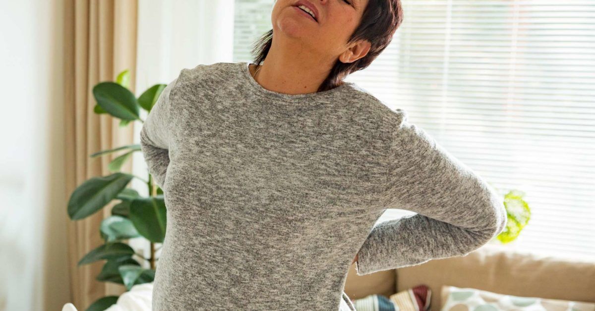 Facet arthropathy: Symptoms, causes, and risk factors