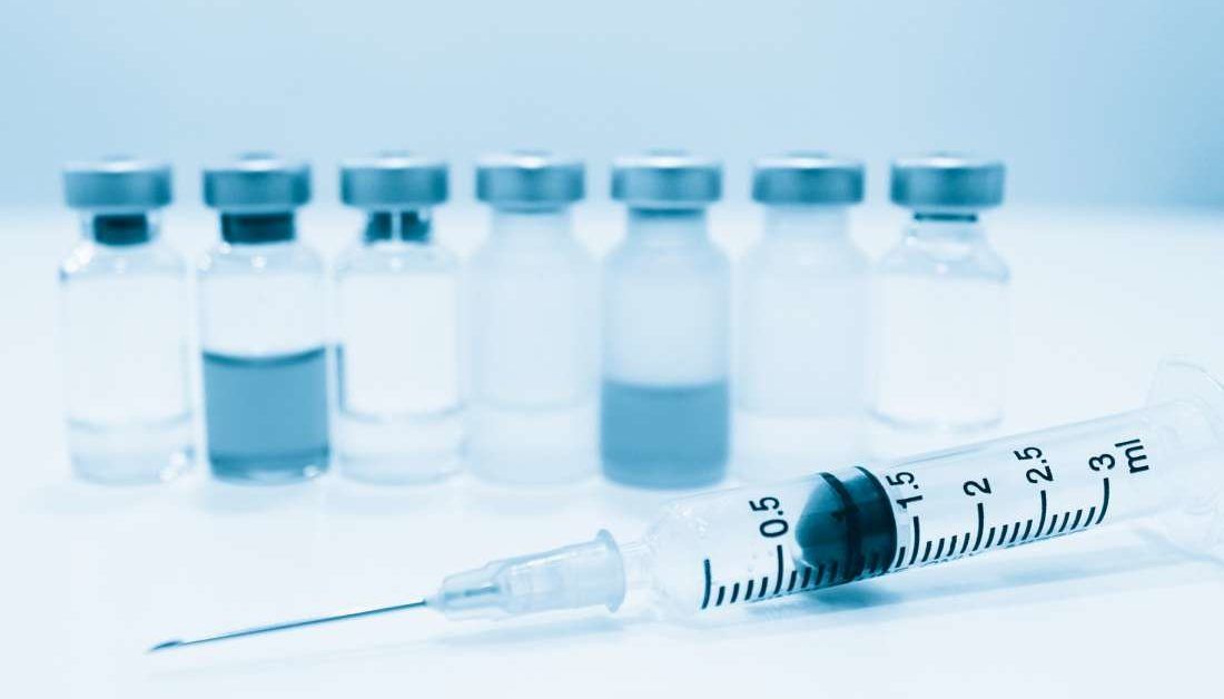 Heart failure: Flu shot may slash death risk