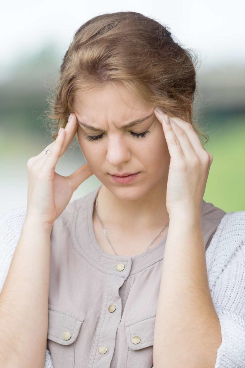 Head feels heavy: 5 causes, symptoms, and treatments