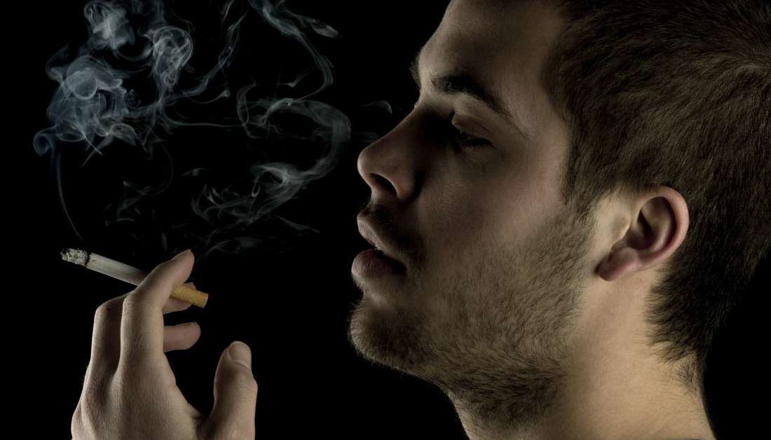 Smoking every day can increase psychosis risk, study finds