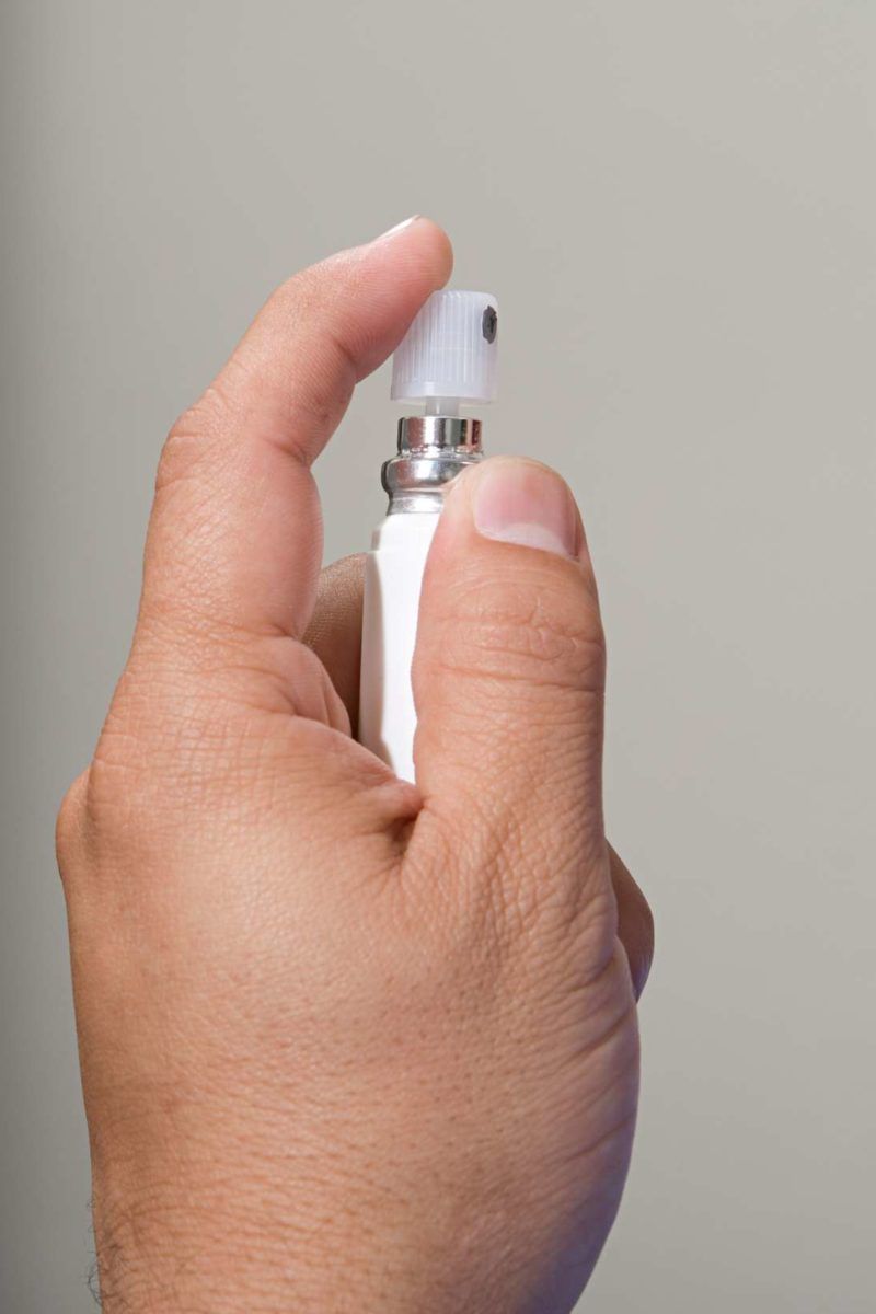 Breath smells like poop: 6 causes