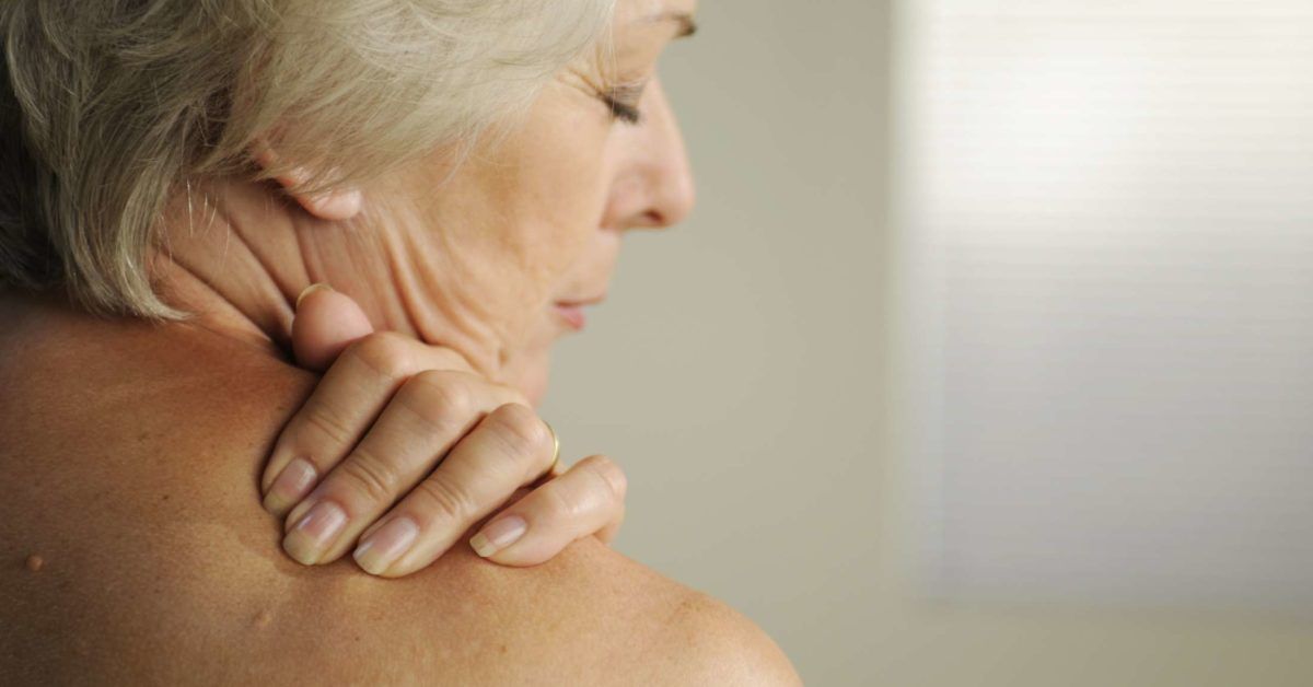 Calcific tendonitis: Symptoms, risk factors, and treatment