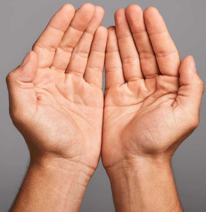 Warm hands: 9 causes and treatment