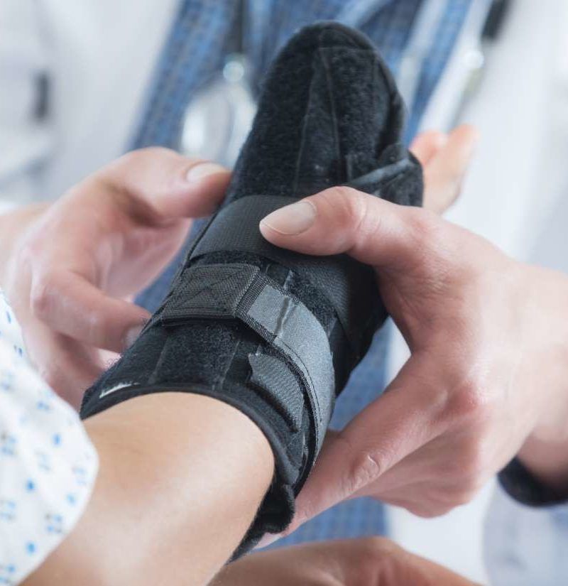 Bone fracture repair: Procedures, risks, and healing time