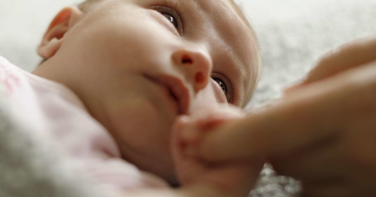 Newborn belly button bleeding: What is normal and what to do