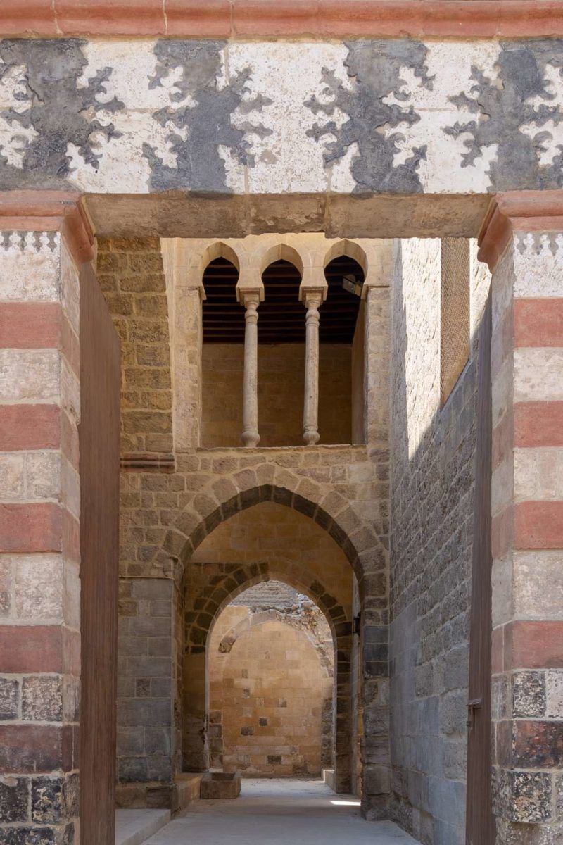 Medieval Islamic medicine: Influences, thinkers, and anatomy
