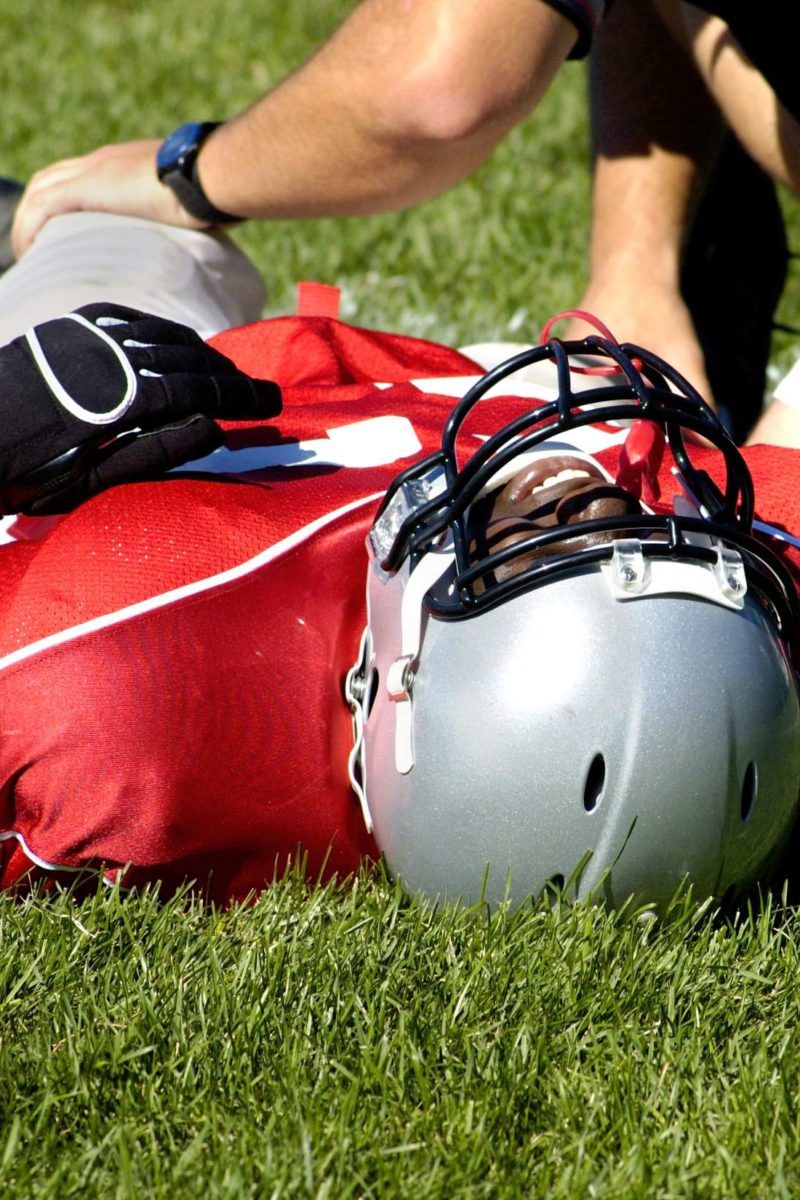 Lateral collateral ligament sprain: Causes and symptoms