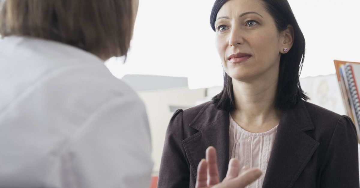 Genital warts in women: Symptoms, causes, and treatment