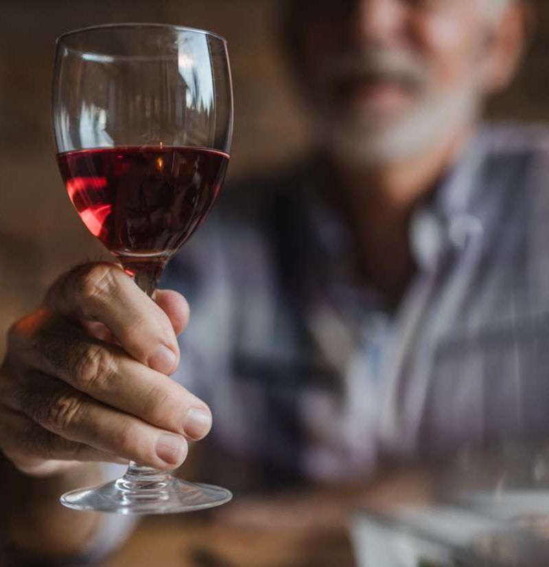 Alcohol use disorder: Brain damage may progress despite sobriety