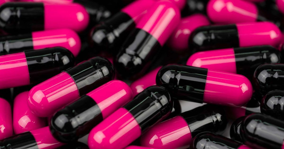 Clindamicina: usos dosis y efectos adversos