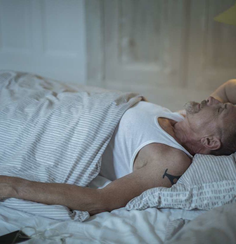 Night owls' health may benefit from 'simple' routine adjustments