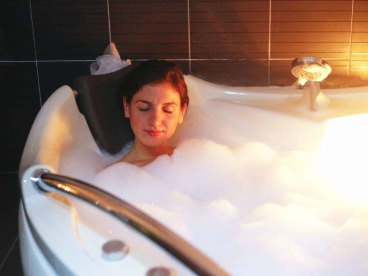 Taking A Relaxing Bath 6 Benefits Of Hot Baths, According To MDs