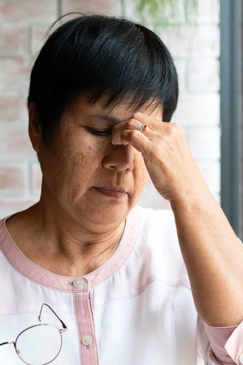 Headache that won't go away: Causes and treatments