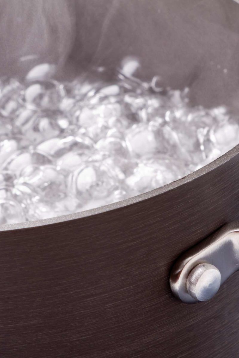 Boiling water burn (scald): Symptoms, treatments, and home remedies