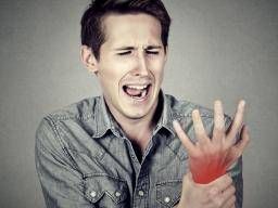 Polyneuropathy: Causes, symptoms, and treatment