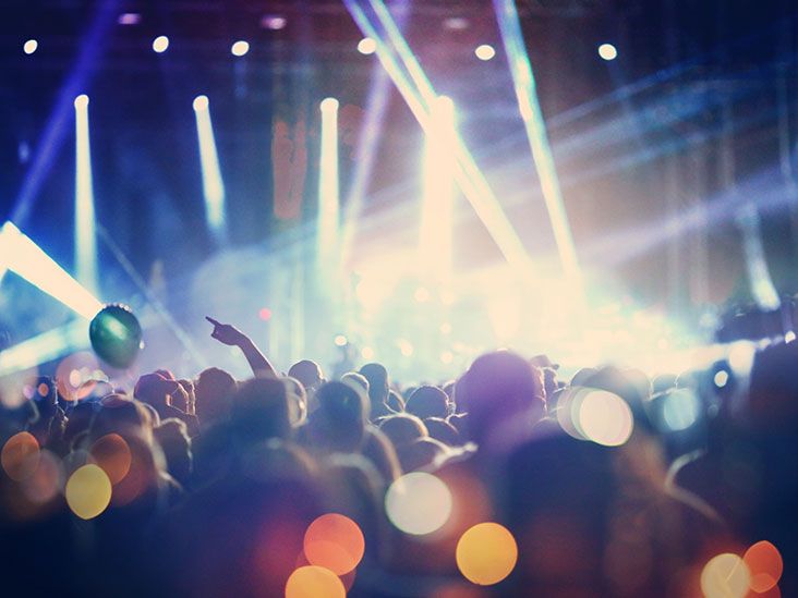 Mixing MDMA and alcohol: Side effects and precautions