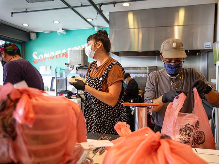 Social distancing at work: Advice and tips