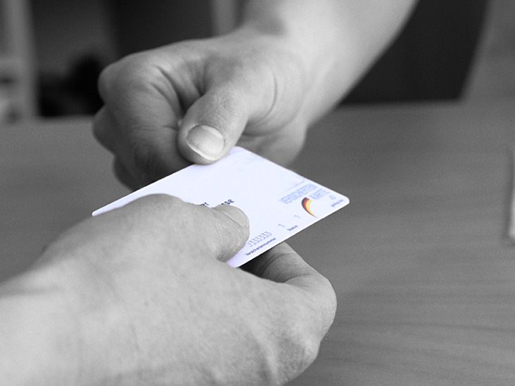 Medicare card: Renewal, waiting period
