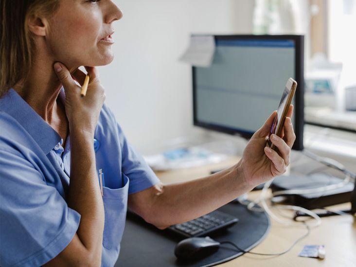 Hashimoto's thyroiditis: Symptoms, causes, and diagnosis