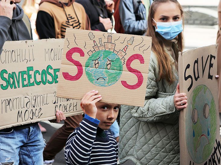 Climate change: 75% of young people say ‘the future is frightening’