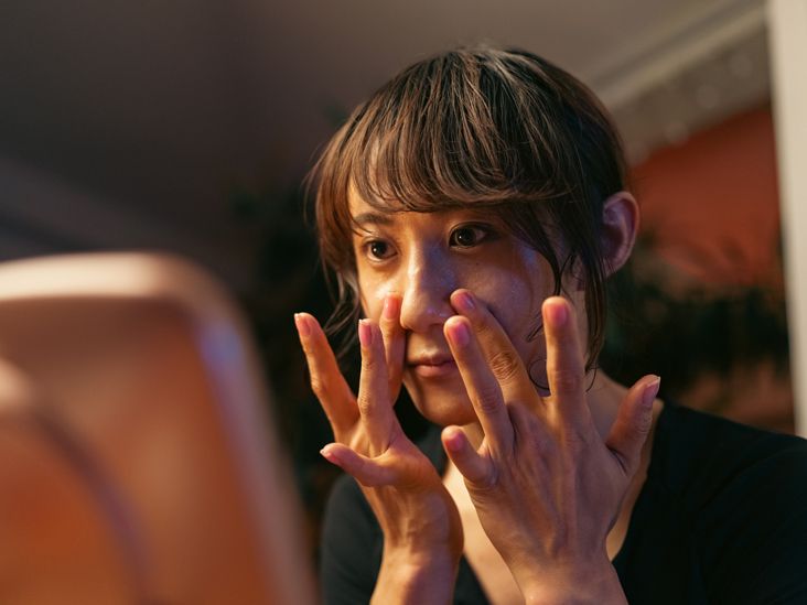 Allantoin in skin care: Benefits, safety & side effects