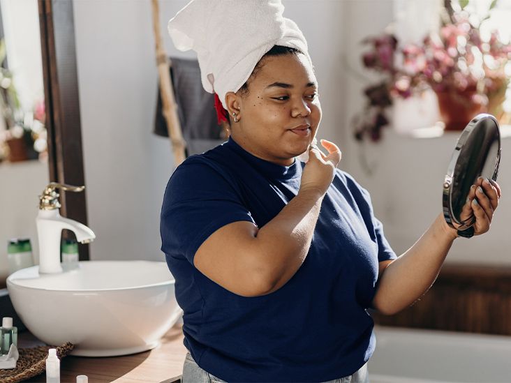 Astringent: What it is, benefits, ingredients, and more