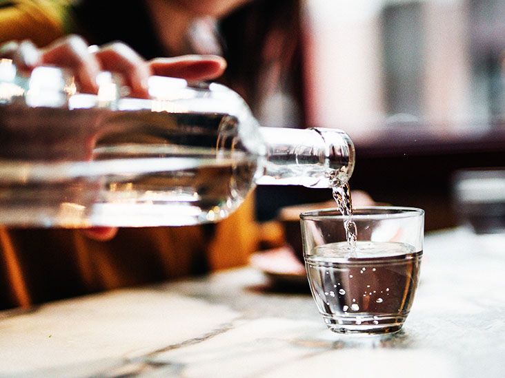 Dry drunk syndrome: Definition, symptoms, how to cope