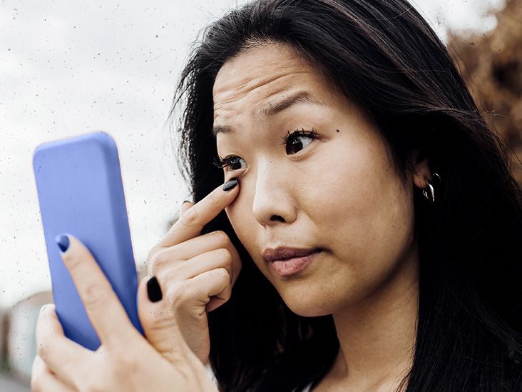 Foreign object in eye: What to do