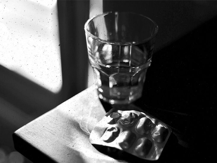 What are the common side effects of cholesterol medicine?