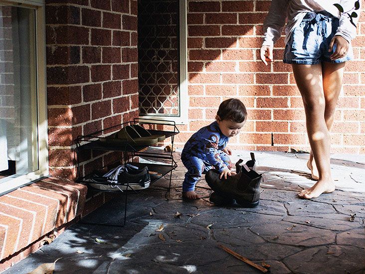 Is hyperthyroidism genetic? Causes and risk factors