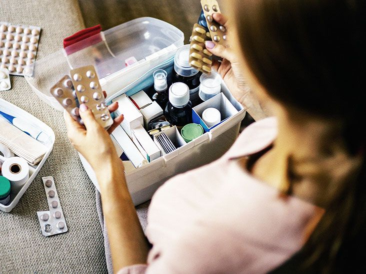 What are some common narcotic pain medications?