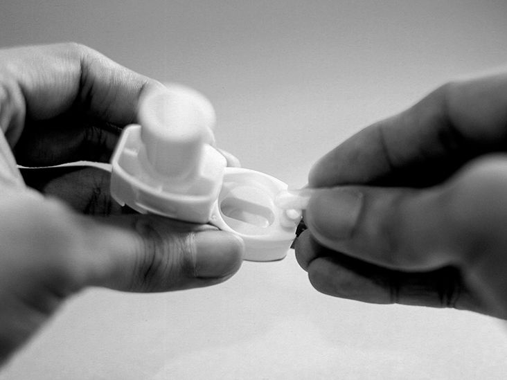 Powder inhaler for asthma: What it is, types, and how to use it